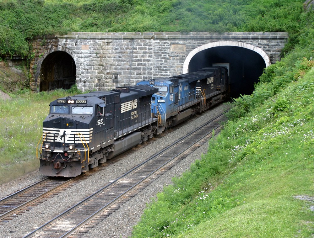 NS 9223